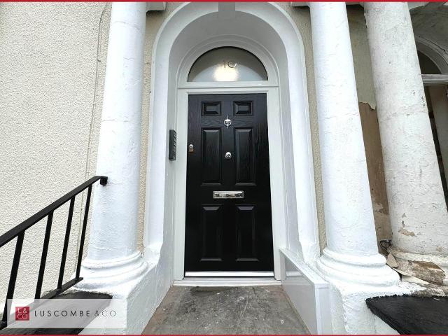 Apartment at Clytha Square, Newport