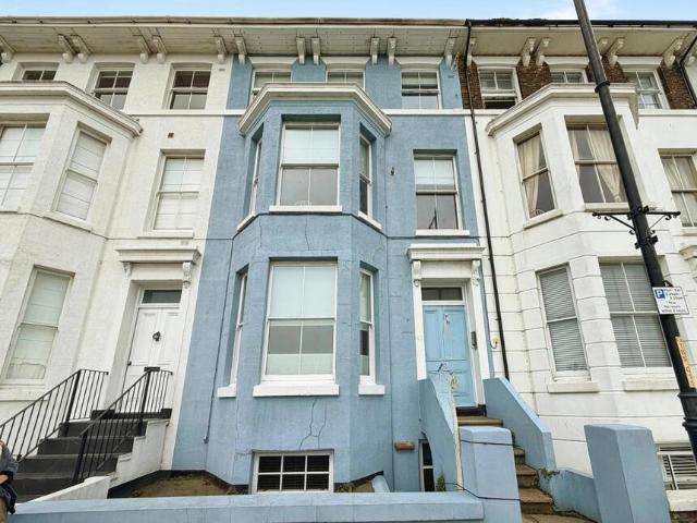 Apartment at Clanwilliam Road, Deal