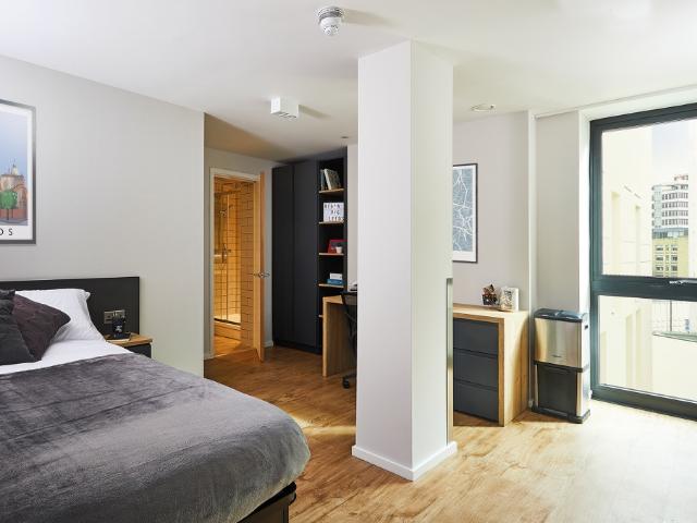 apartment at CLASSIC PLUS Apartment, St.Albans Place, Cross Belgrave St City Centre, LEEDS LS2 8JP, United Kingdom