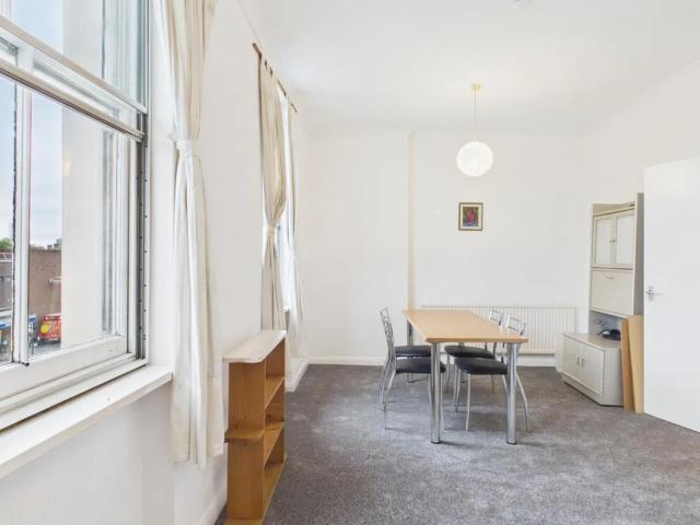 Apartment at Clapham Road, Greater London
