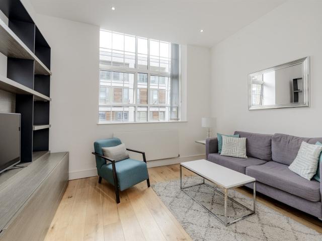 Apartment at Clapham Road, Greater London