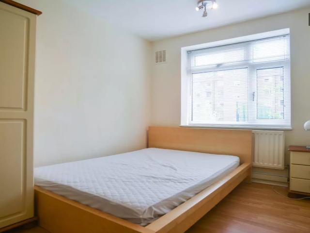 Apartment at Clapham Road, Greater London