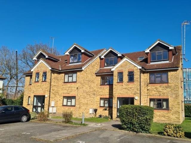 Apartment at Claremont Road, Borough of Runnymede