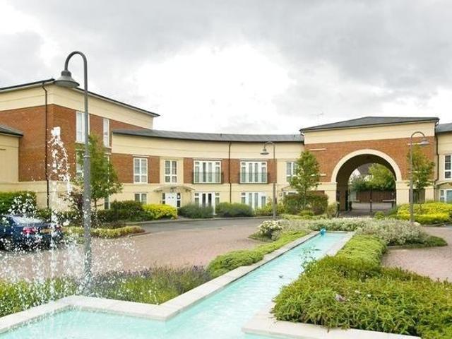 Apartment at Clarence Road, Windsor