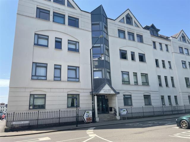 Apartment at Clarendon Avenue, Royal Leamington Spa