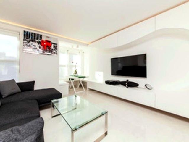 Apartment at Clarendon Road, Greater London