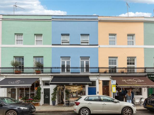 Apartment at Clarendon Road, Greater London