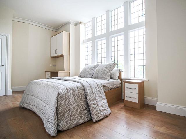 Apartment at Clarendon Road, Leeds