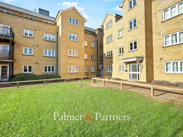 Apartment at Clarendon Way, Colchester