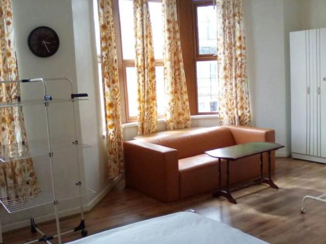 Apartment at Claude Road, Cardiff
