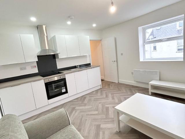 Apartment at Claude Road, Cardiff