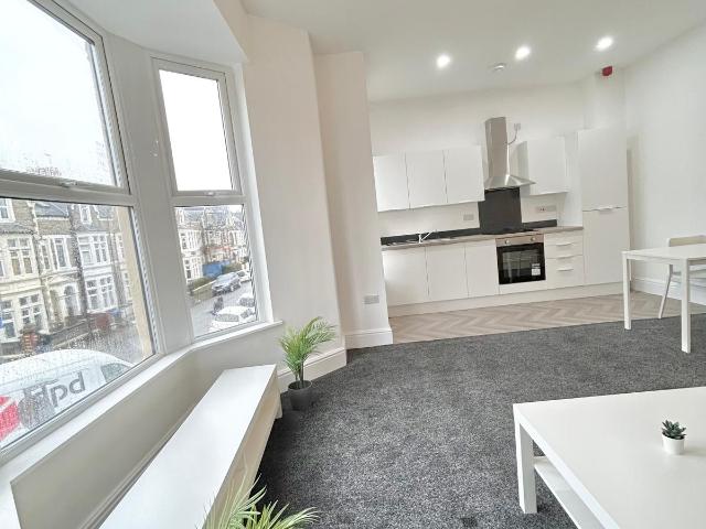 Apartment at Claude Road, Cardiff