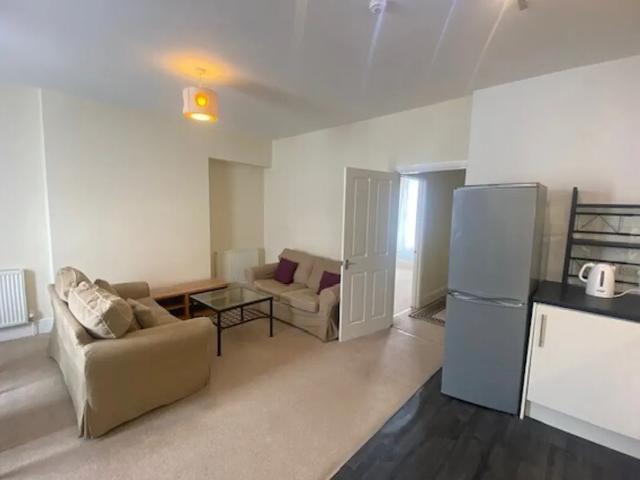 Apartment at Claude Road, Cardiff
