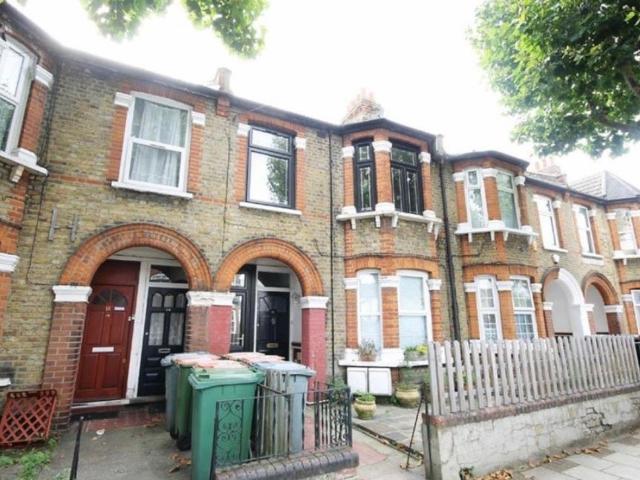 Apartment at Claude Road, Greater London