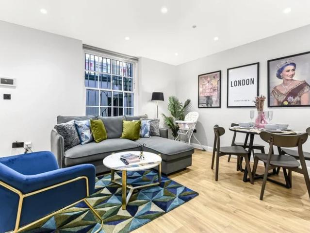 Apartment at Claverton Street, City of Westminster