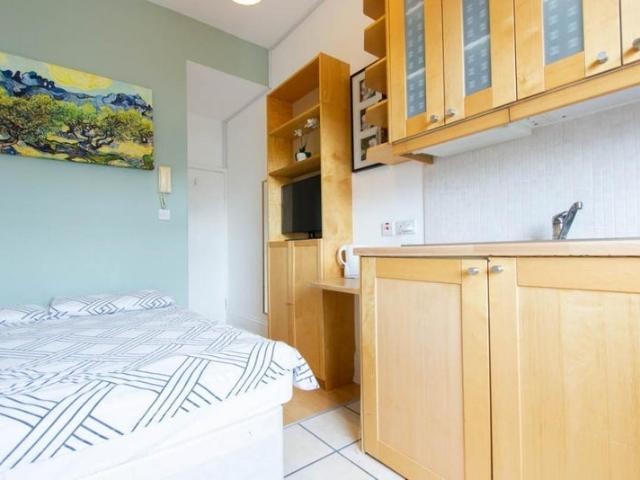 Apartment at Claverton Street, City of Westminster