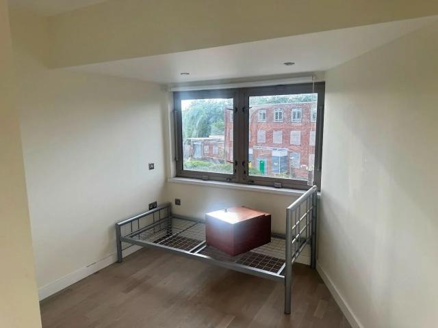 Apartment at Cleeve Road, Mole Valley