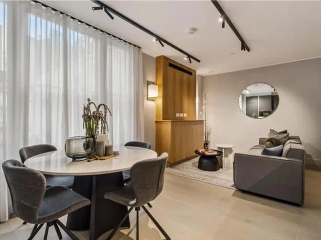 Apartment at Clenston Mews, City of Westminster