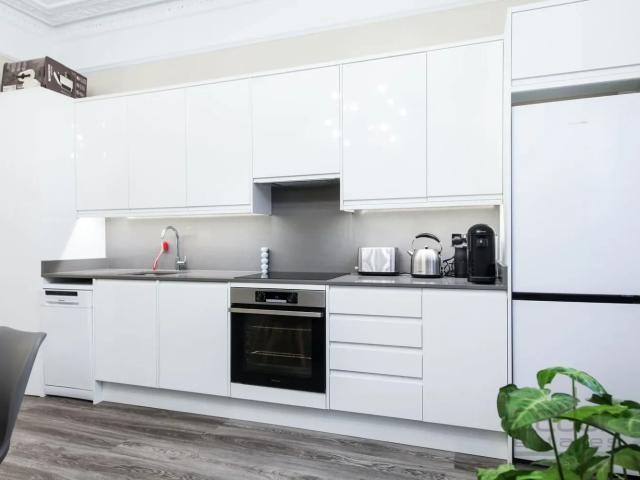 Apartment at Cleve Road, Greater London