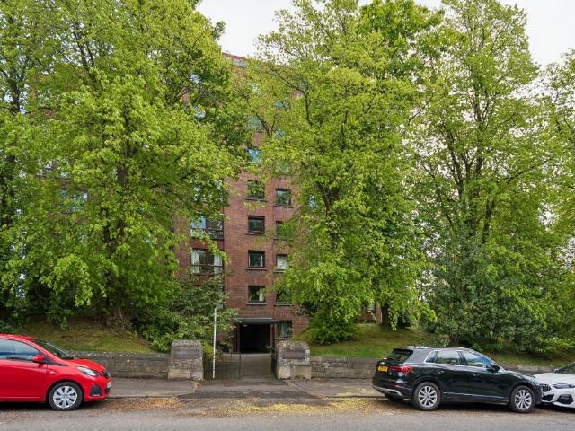 Apartment at Cleveden Drive, Glasgow
