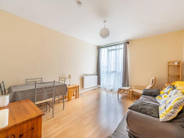 Apartment at Cleveland Gardens, City of Westminster