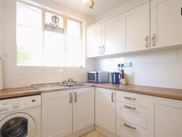 Apartment at Cleveland Gardens, City of Westminster