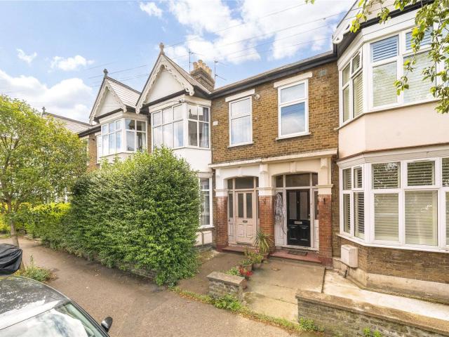 Apartment at Cleveland Park Crescent, Greater London