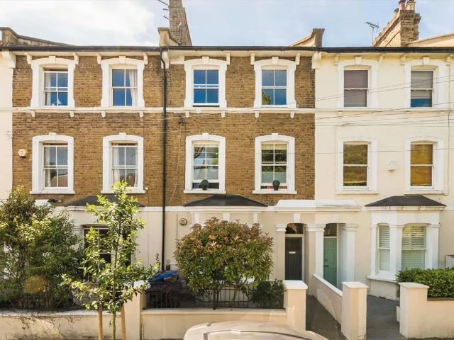 Apartment at Cleveland Road, Greater London