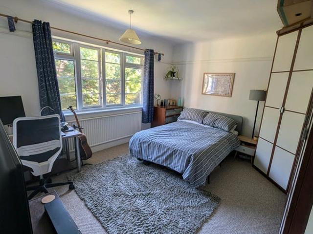 Apartment at Cleveland Road, Greater London