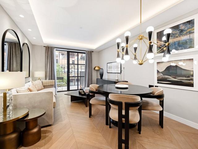 Apartment at Cleveland Street, Greater London
