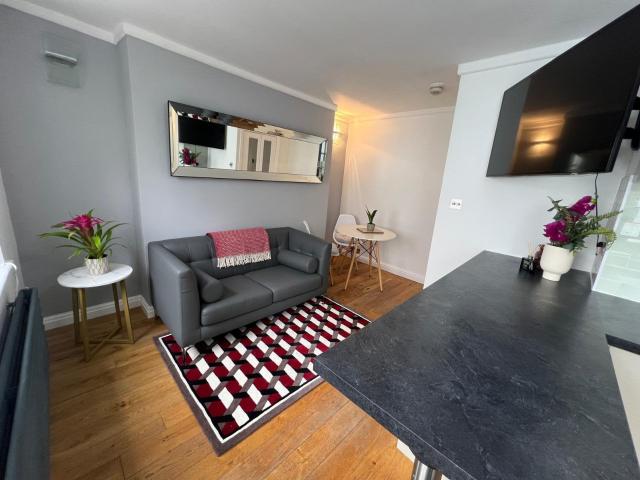 Apartment at Cleveland Street, Greater London