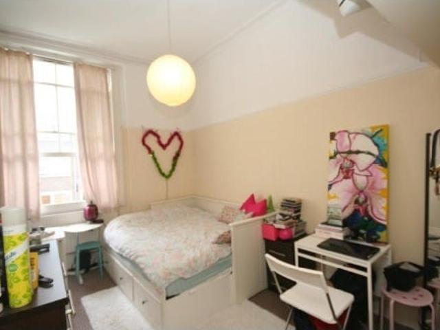 Apartment at Cleveland Square, City of Westminster