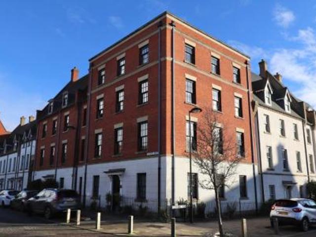 Apartment at Clickers Drive, Upton