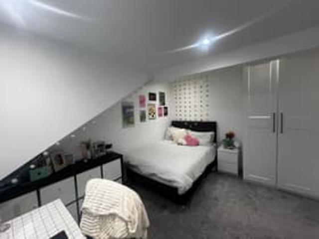 Apartment at Cliff Mount, Leeds