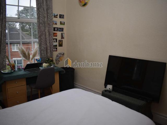Apartment at Cliff Road, Leeds