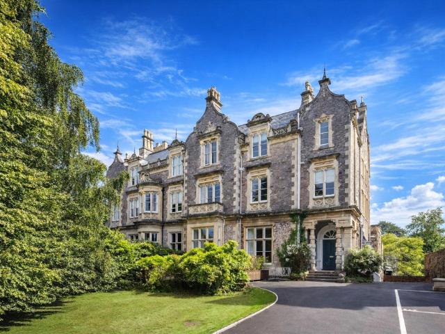 Apartment at Clifton Down, Bristol