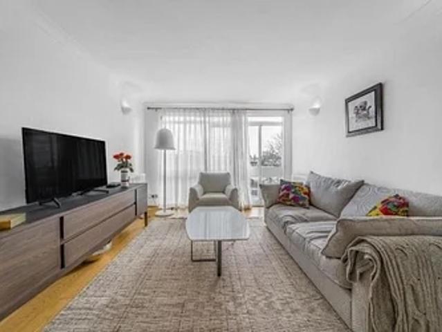 Apartment at Clifton Hill, City of Westminster