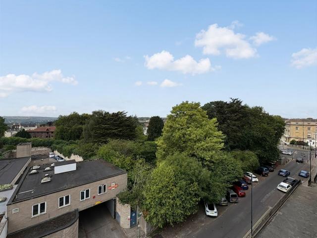 Apartment at Clifton Road, Bristol