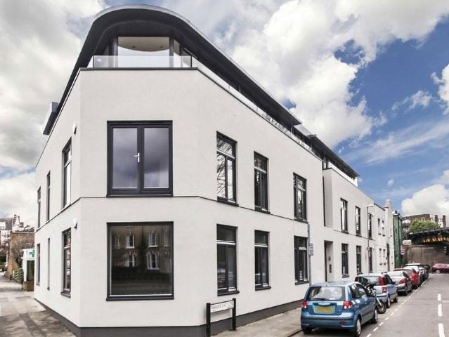 Apartment at Clifton Road, Greater London