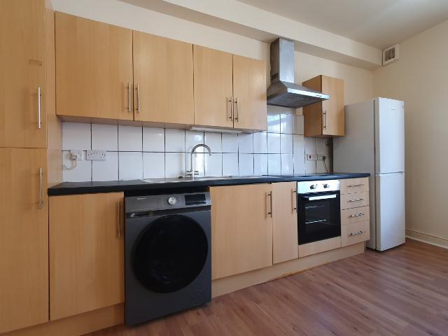 Apartment at Clifton Street, Cardiff