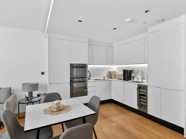 Apartment at Clipstone Street, City of Westminster