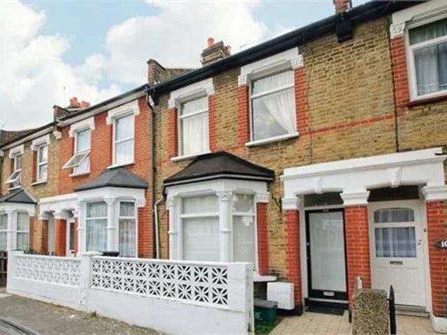 Apartment at Clonmell Road, Greater London