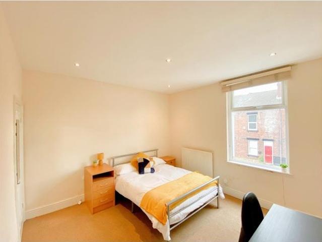 Apartment at Clough Road, Sheffield