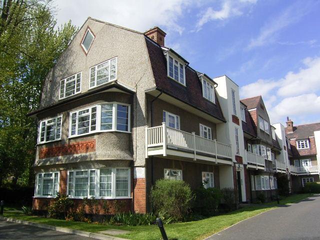 Apartment at Clovelly Court, Greater London