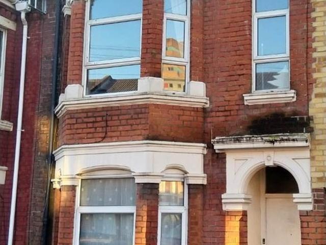 Apartment at Clovelly Road, Southampton