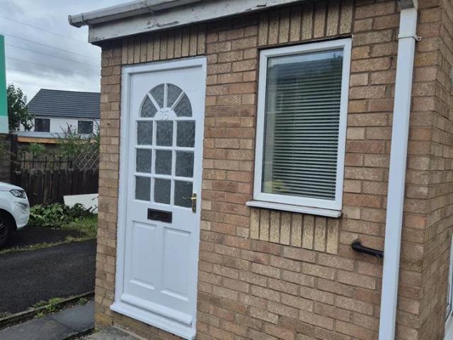 Apartment at Cloverlands Drive, Barnsley