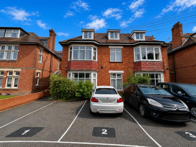 Apartment at Crabton Close Road, Bournemouth