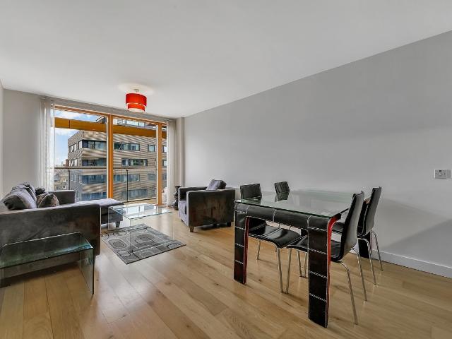 Apartment at Crampton Street, Greater London