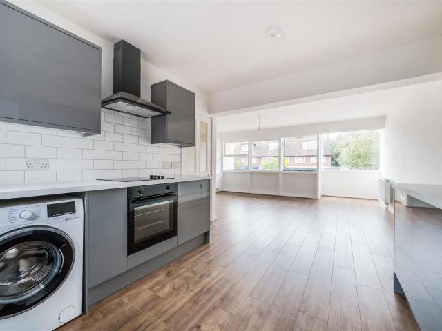 Apartment at Cranmer Court, Greater London