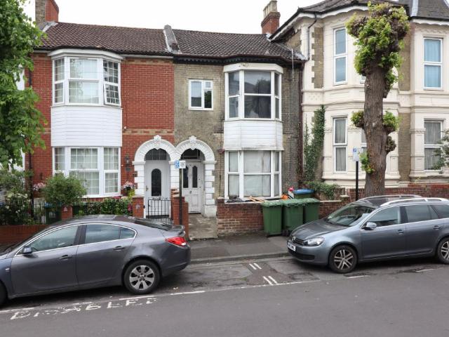 Apartment at Cranbury Avenue, Southampton
